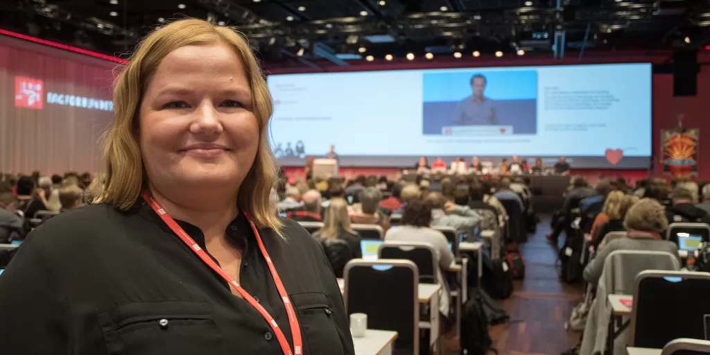 Stående applaus for Marta på Fagforbundets landsmøte | FriFagbevegelse