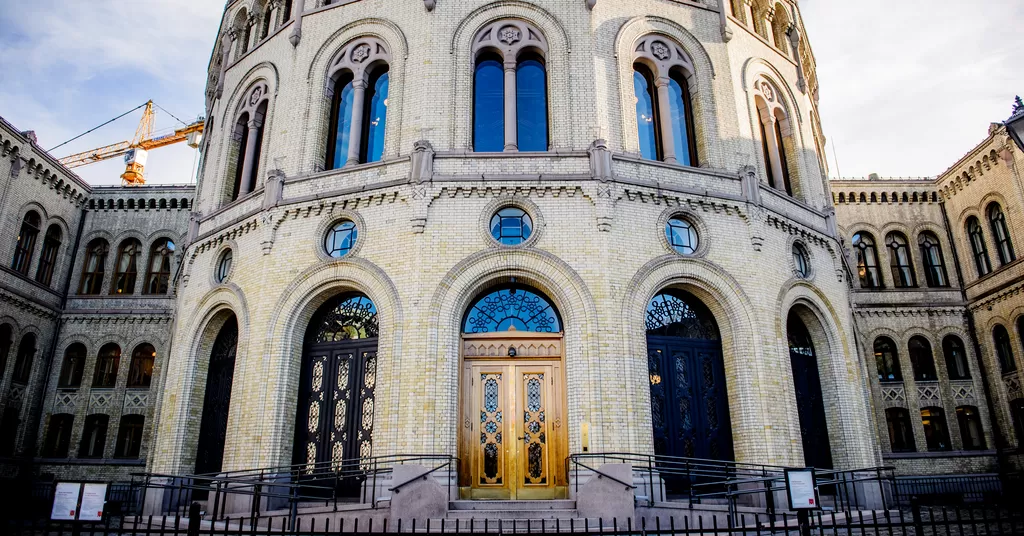 Skal samiske rettigheter inn i mineralloven? LO og Norske Samers ...