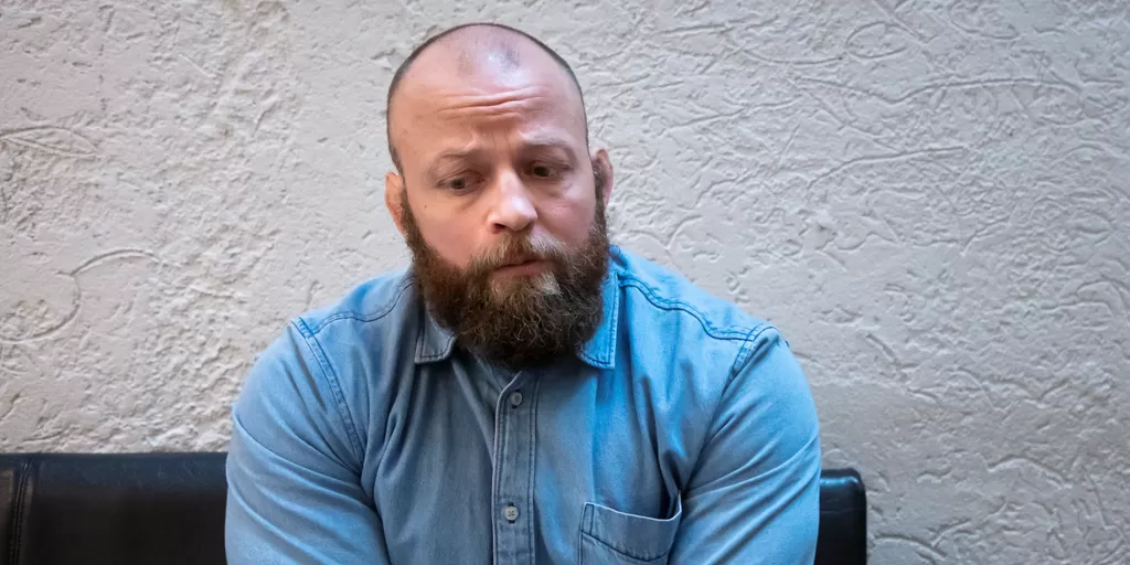 Omsorgsarbeider Mats saksøkte velferdsgiganten og fikk medhold: – Dette ...