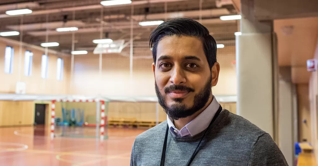 Fengselsbetjent Farukh Qureshi (34) er faglig toppkandidat på Aps Oslo ...