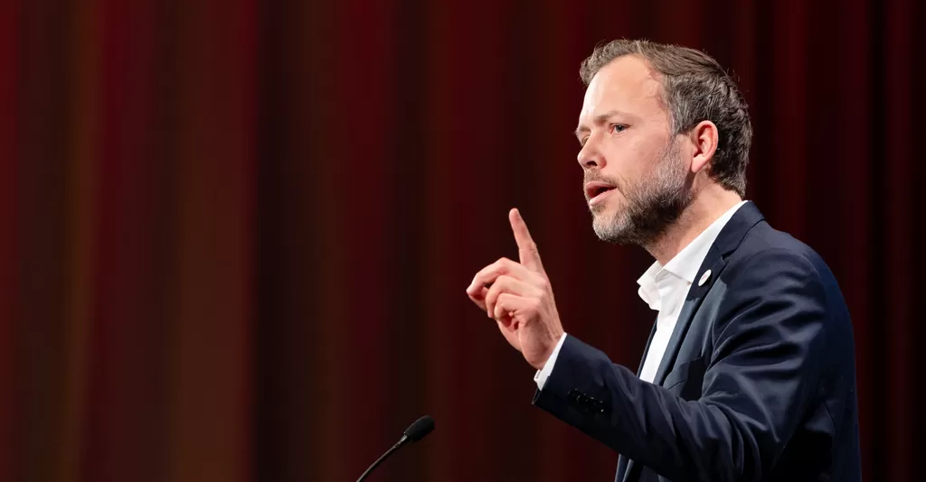 Minst 300 ledere i staten tjener mer enn statsministeren – SV vil ha ...