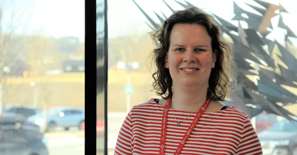 Nora (28) fikk midlertidig kontrakt på fem dager. Nå vil hun ha ...