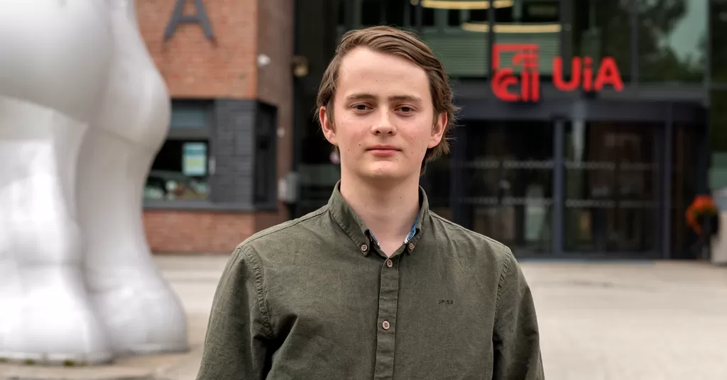 Vetle (19) får 40 kroner mindre i lærlinglønn enn kompisen som jobber i ...