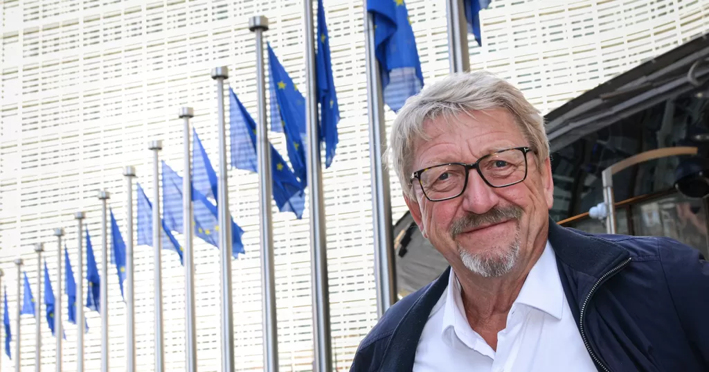 Knut har vært LOs mann i Brussel i 30 år. Nå skal han hjem ...