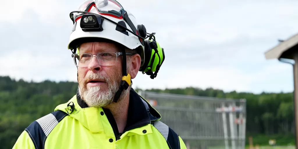 Vegar var på jobb da dammen brast: – Mener vi hadde god kontroll ...