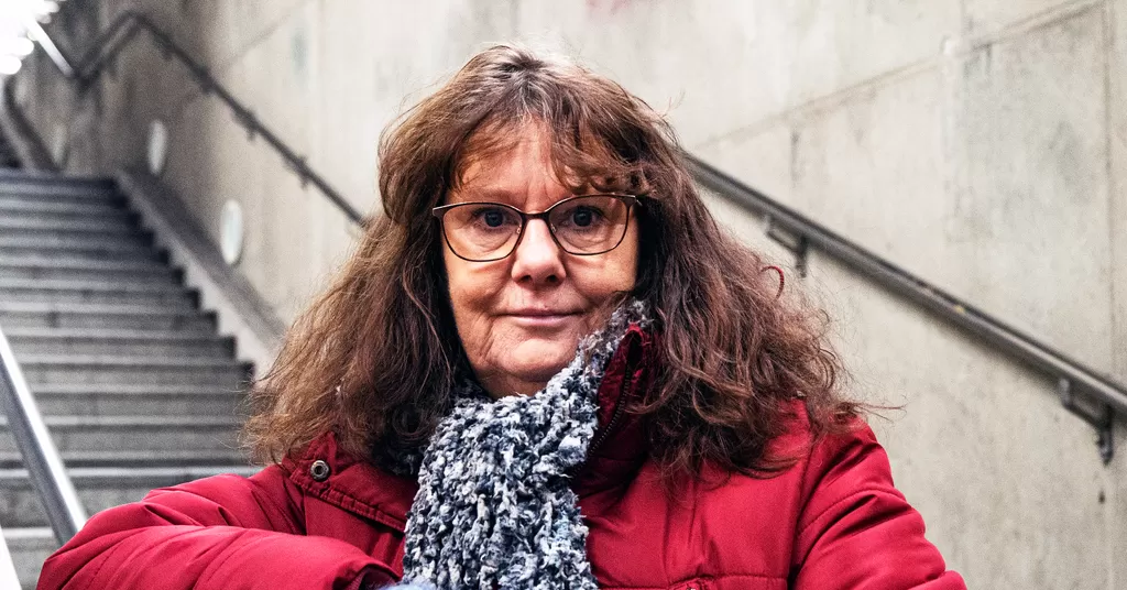 Birgitte (60) har ikke helse til å jobbe mer: – Jeg har mye smerter ...