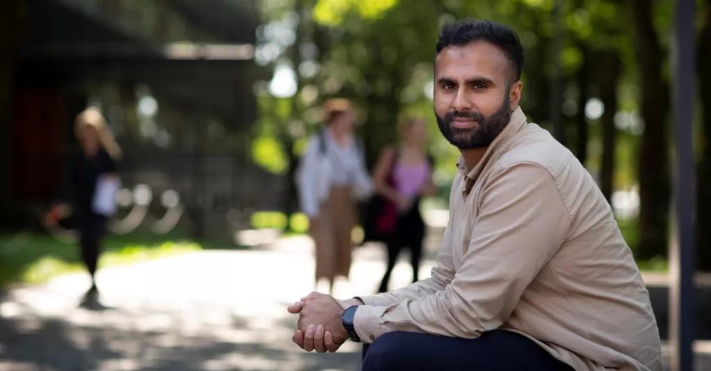 Uzair ville forstå hvorfor noen blir radikalisert: – Det er dessverre ... Uzair ville forstå hvorfor noen blir radikalisert: – Det er dessverre ...