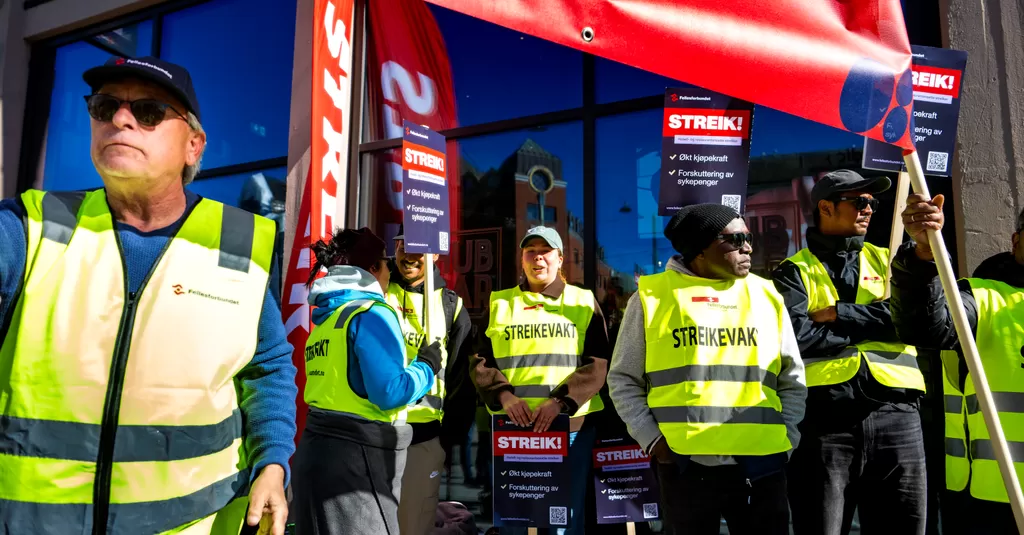 Jordmødre held konferanse på hotell i streik: – Usolidarisk og ...